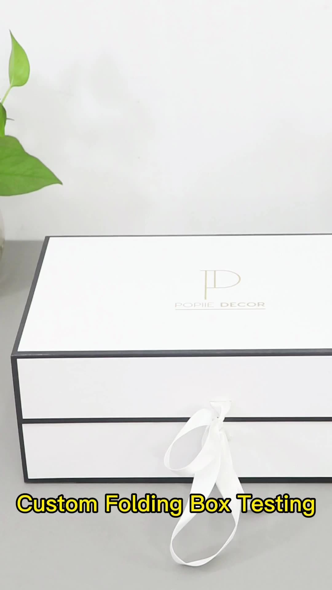 Custom Luxury White Magnet Flap Clothing Paper Box Foldable Magnetic ...