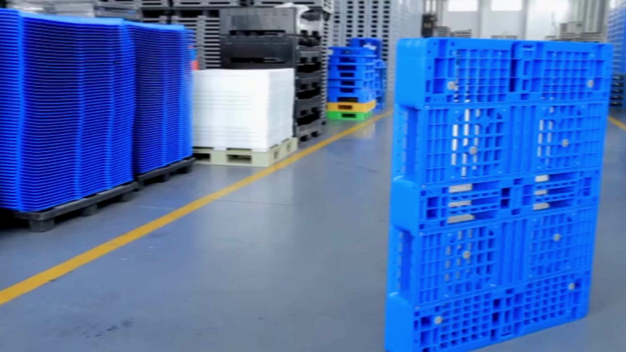 Heavy Duty Open Deck Plastic Pallets Double Faced For Beer Bottle ...