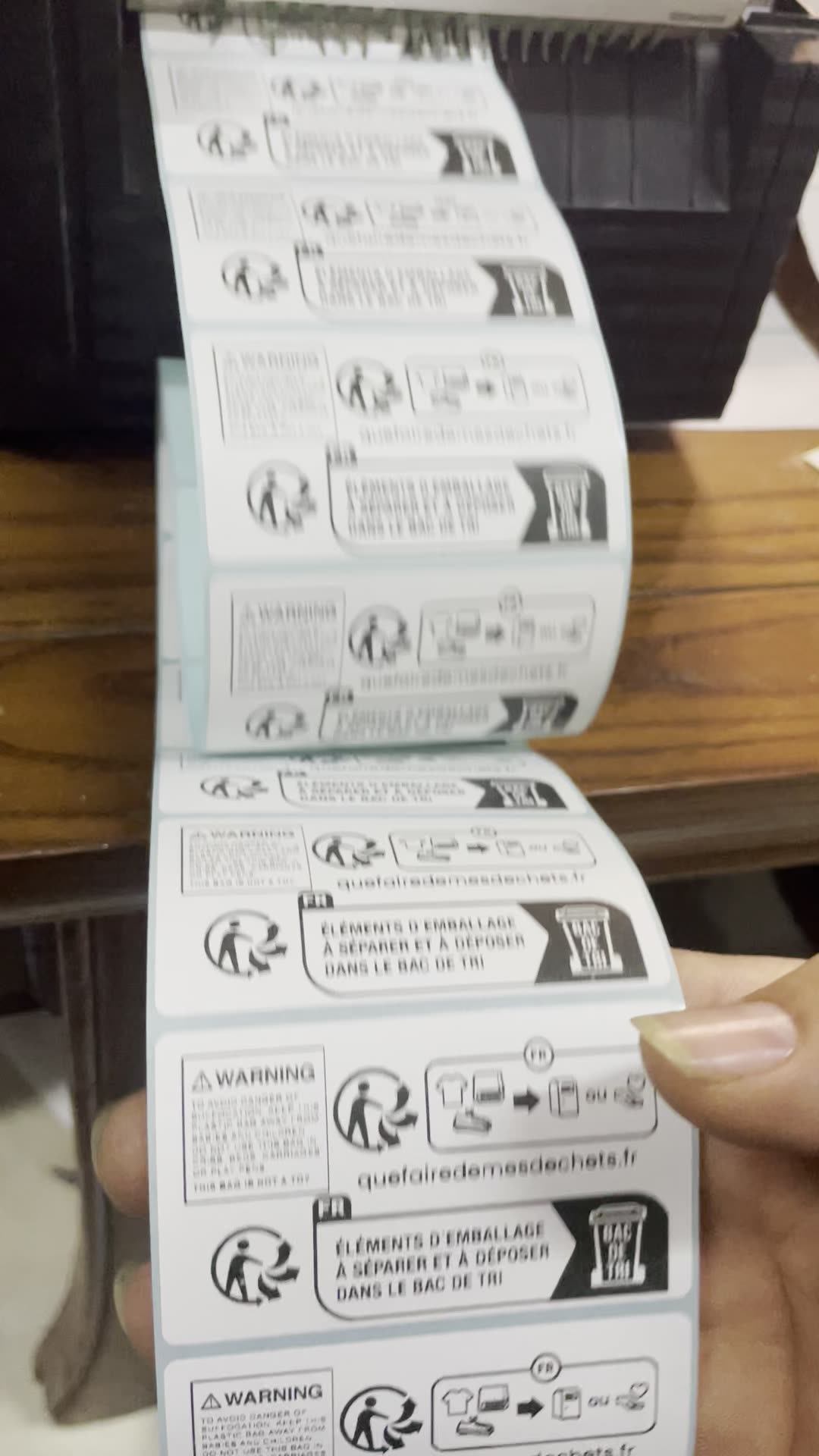 Triman法国环保标标识标签包装Temu儿童玩具 纺织 电子电器标签-阿里巴巴