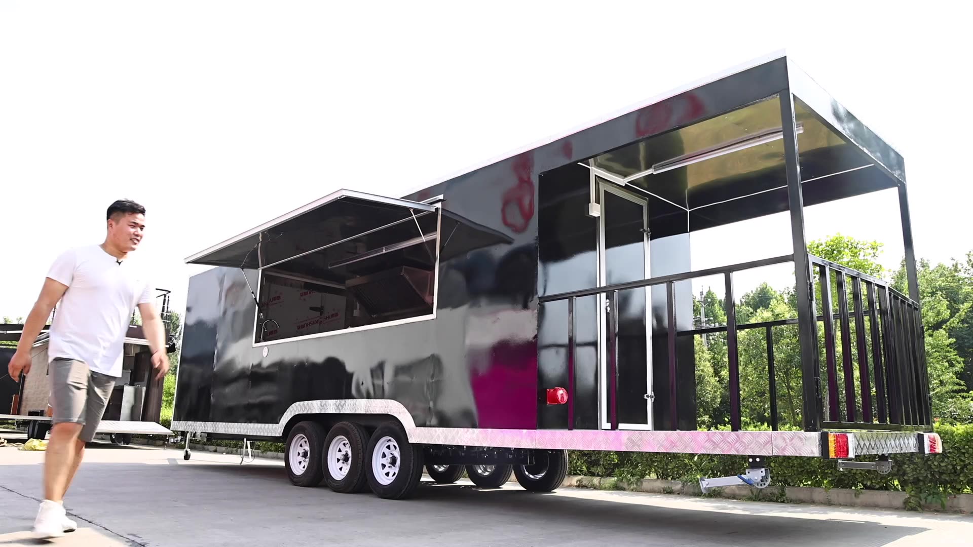 V-nose Customized Food Trucks Mobile Food Trailer Fully Equipped ...