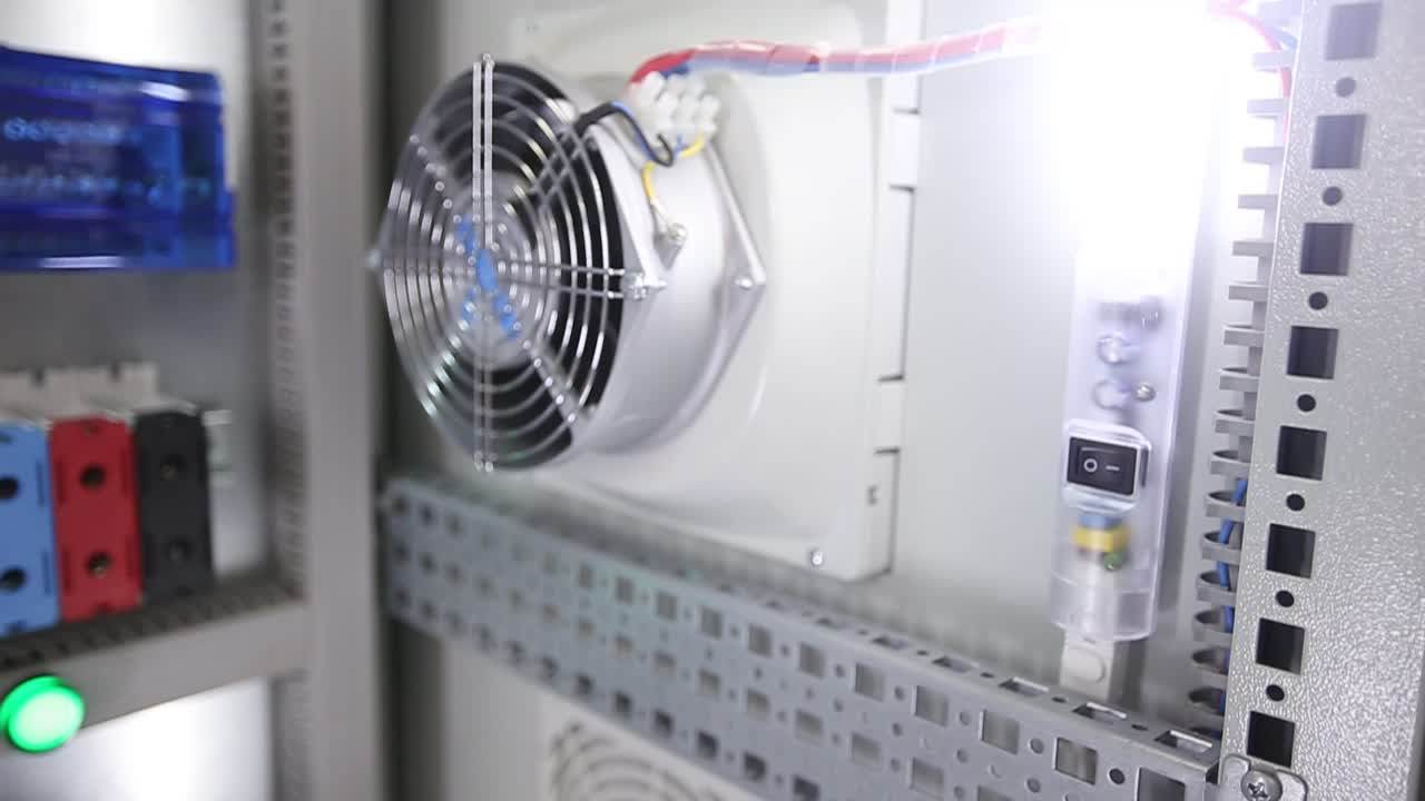 Eia1000-2000w Cabinet Air Conditioner With 230v/220v/110v Operating ...