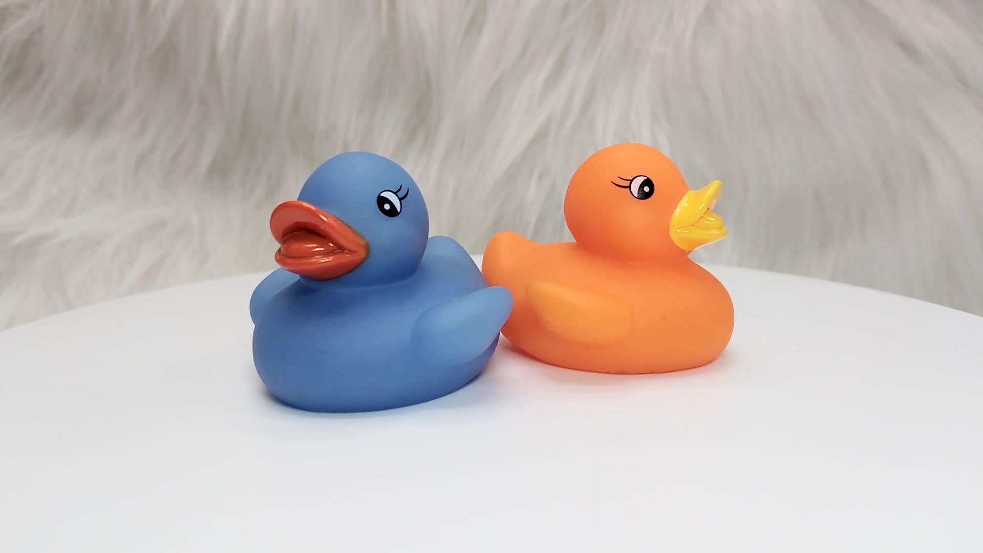 Plastic Pvc Glow In The Dark Fluorescence Green Rubber Duck Animal Toy ...
