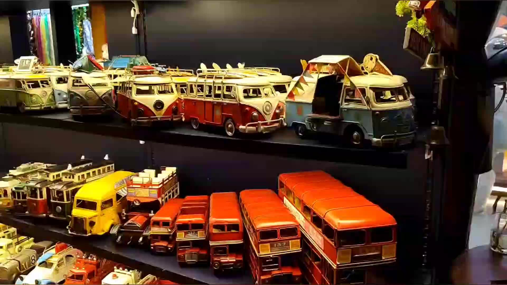 Vanguard Retro Bus Model Vintage Double Layers Home Decor Metal Crafts ...