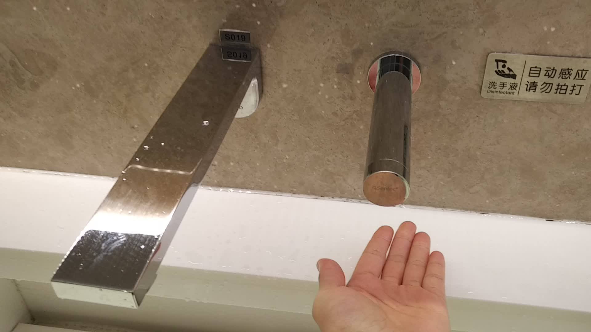 Automatic Hands Free Liquid Soap Dispenser Battery Operated Mirror ...