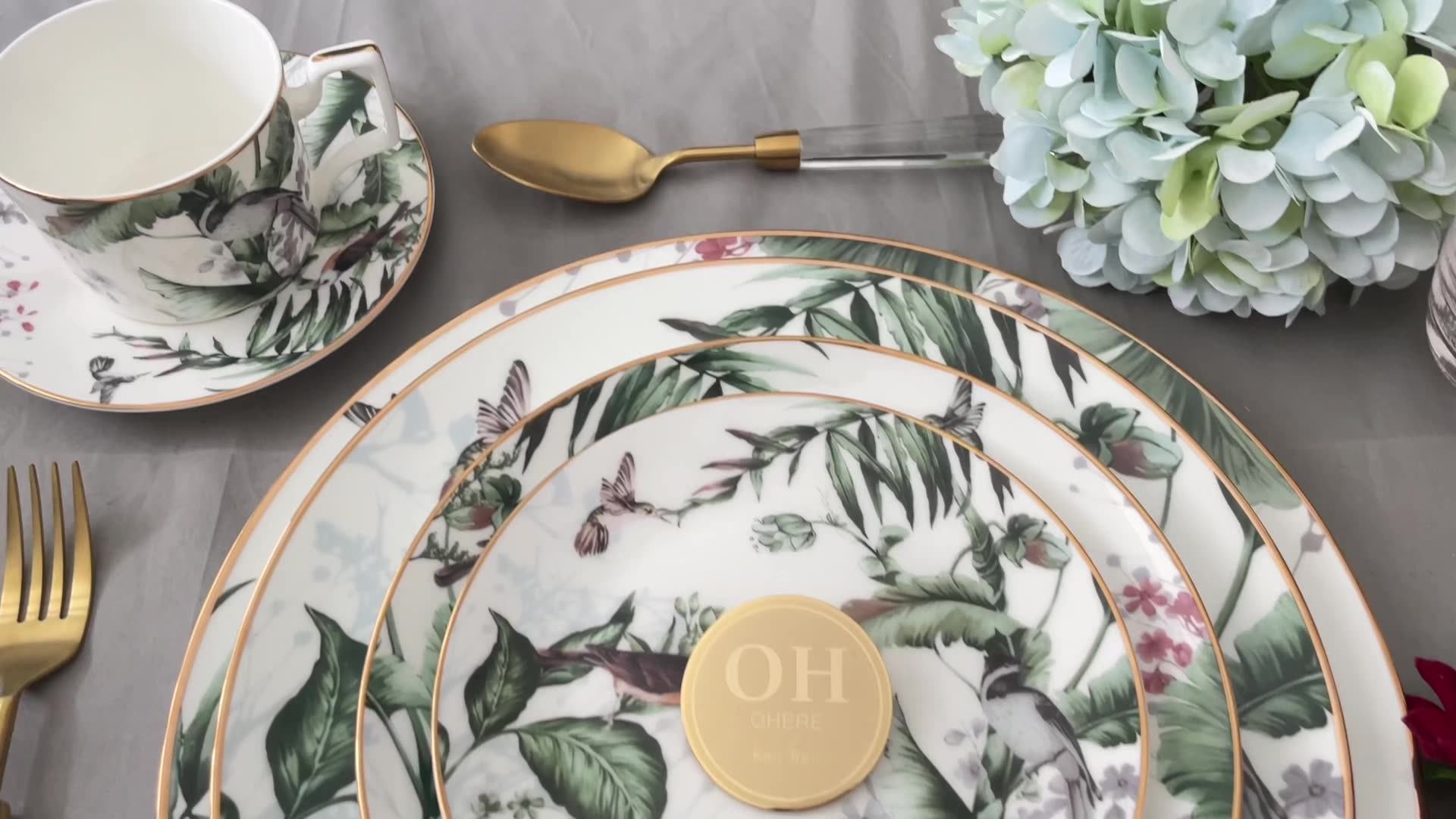 Ohere Latest Customized Green Fine Bone China Dinner Set Wedding Lovely ...