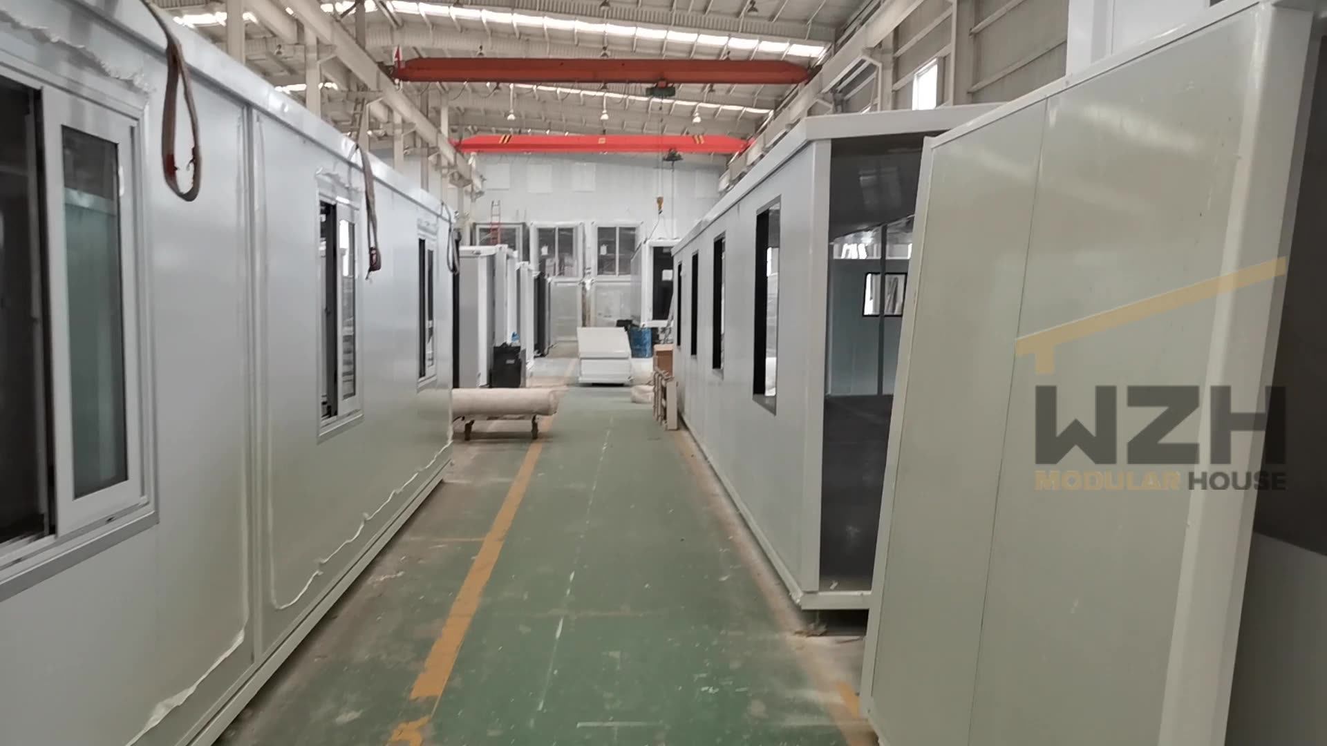 Gable Roof Standard Pre Fab Container House 40ft Expandable Container ...