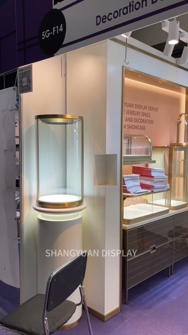 Custom Jewelry Display Cabinet Arc Glass Spotlight Jewelry Display High ...