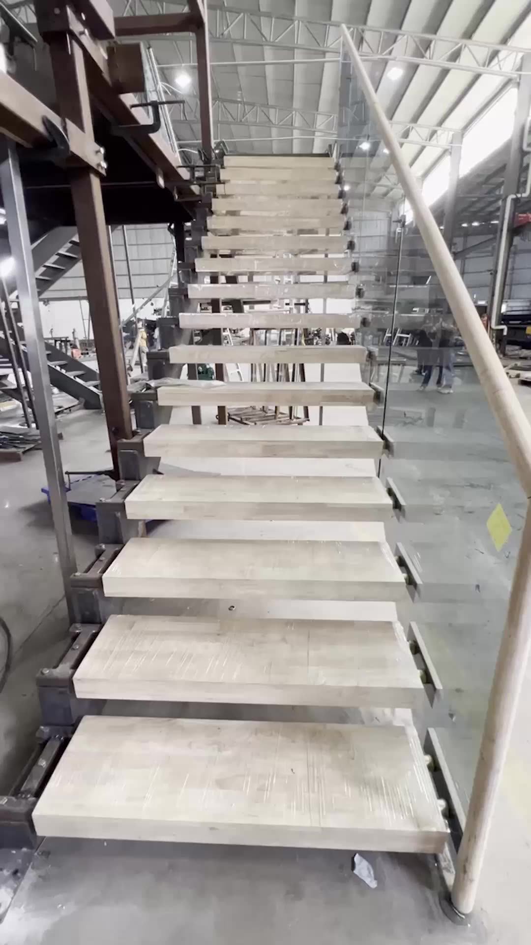 U Channel Glass Railing And Glass Tread For Modern Straight Stairs ...