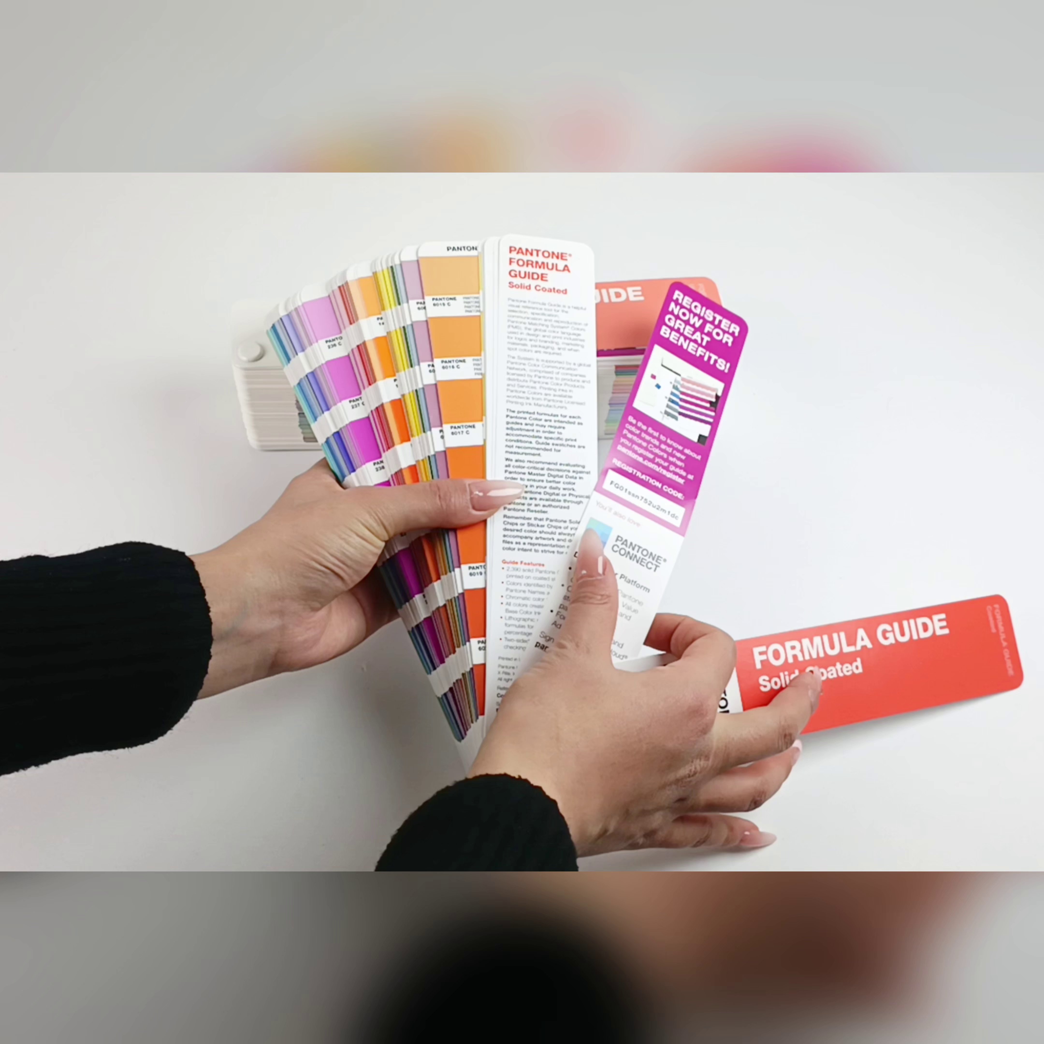 PANTONE 1585C是什么色？一招认准不翻车的专色对照法 🎨 - 种草笔记 - 淘江湖