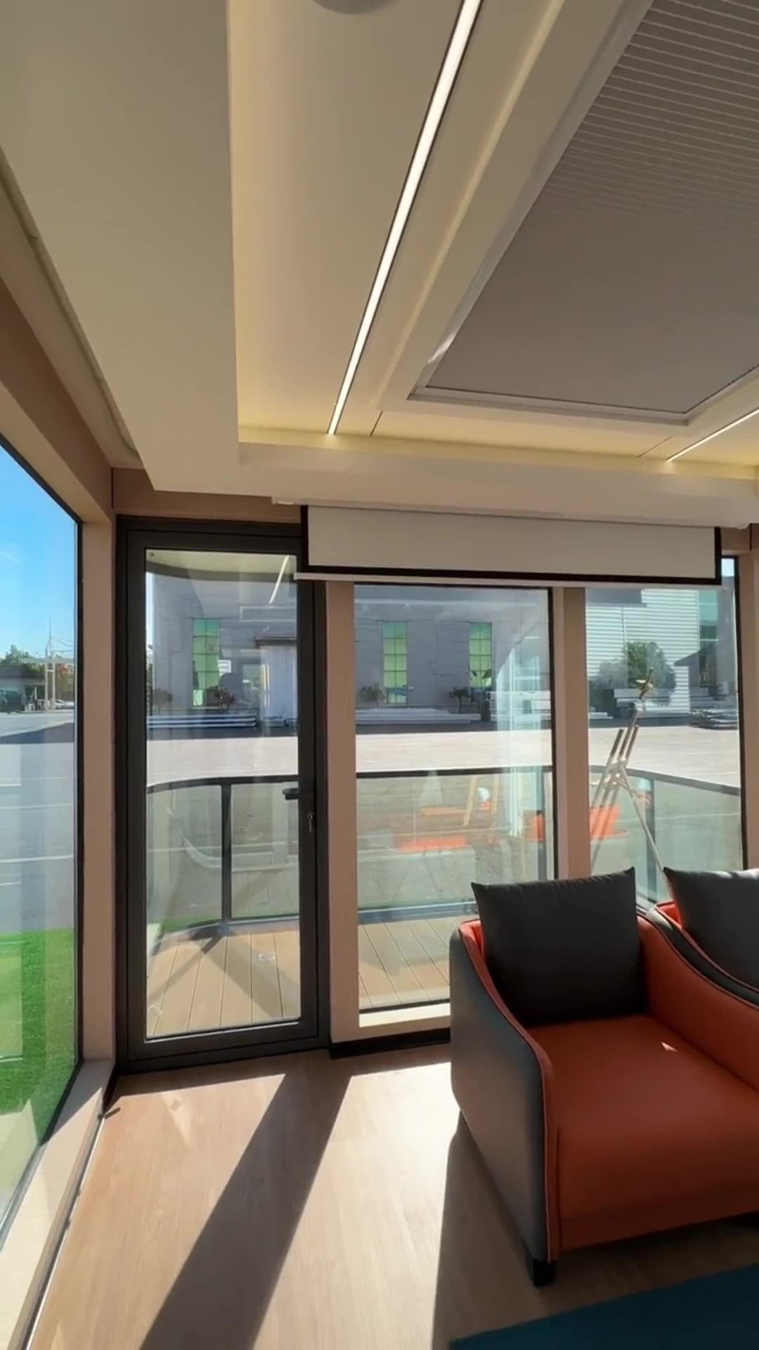 Luxury Prefab Modular Capsule Apple Cabin Tiny Office Pod Prefabricated ...