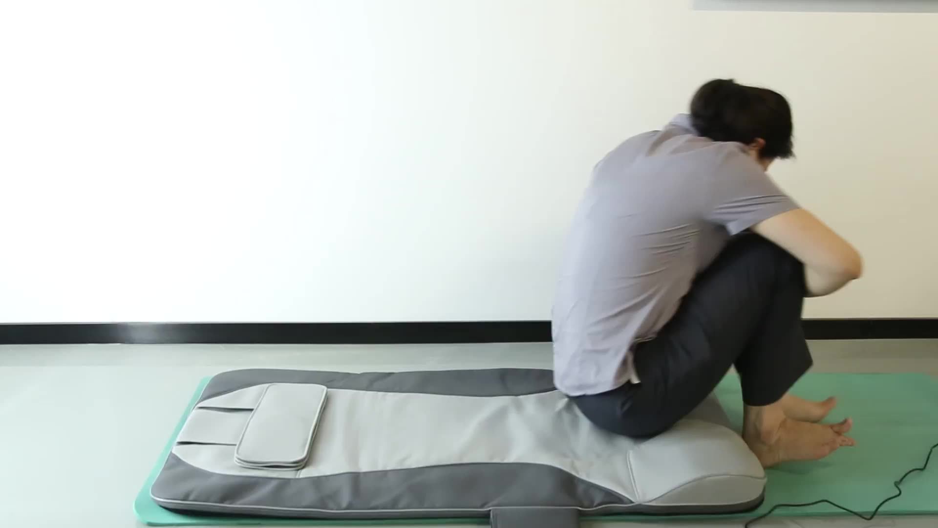 2022 Portable Body Flex Back Stretching Remote Control Body Stretch ...