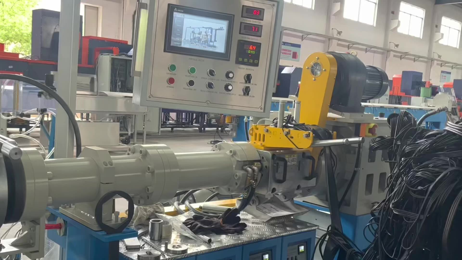 Factory Direct Cold Feed Rubber Extruding / Rubber Extrusion Machine ...