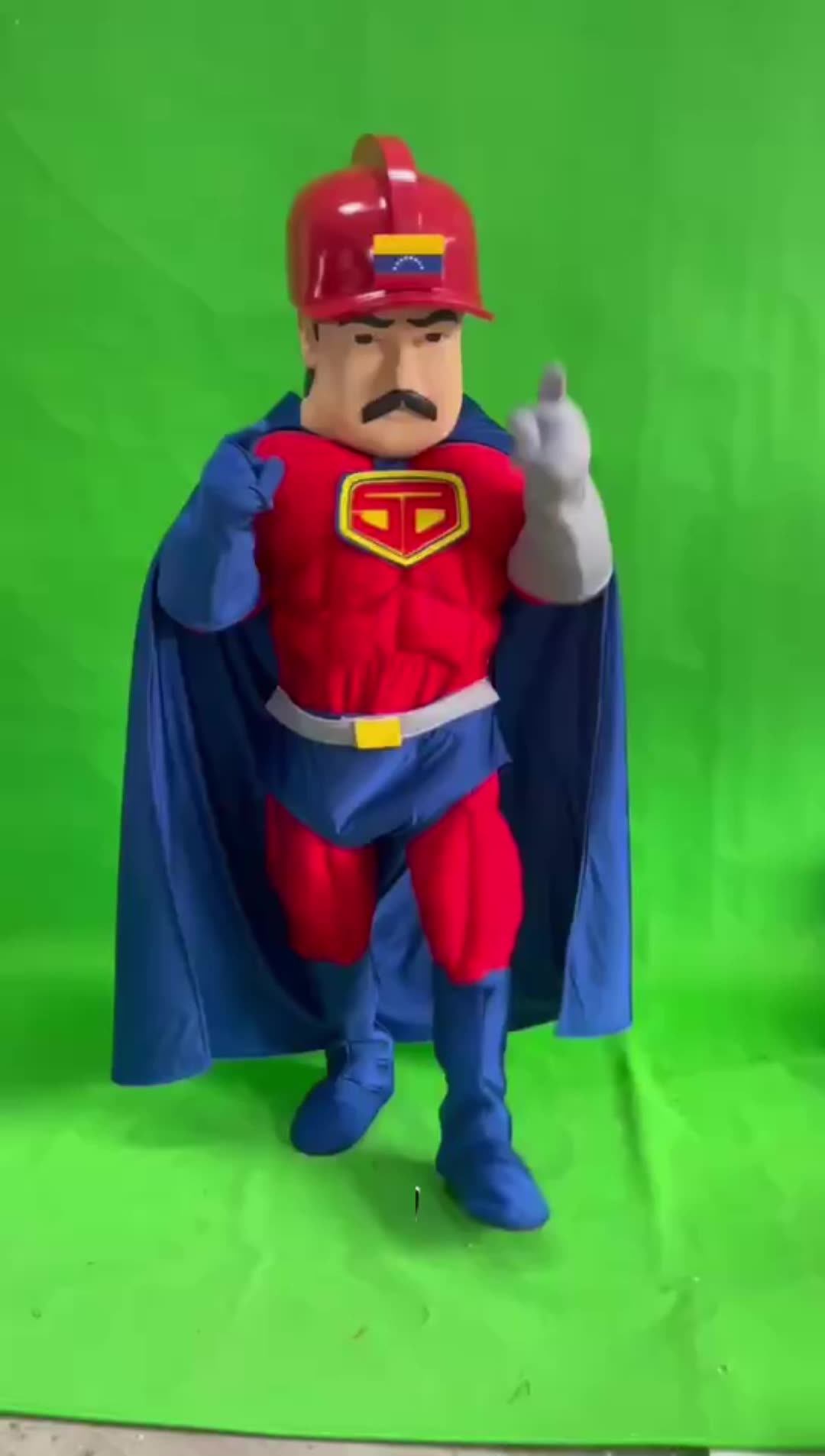 Customized Popular Funtoys Walking Muscle Men Mascot Costume Cartoon ...