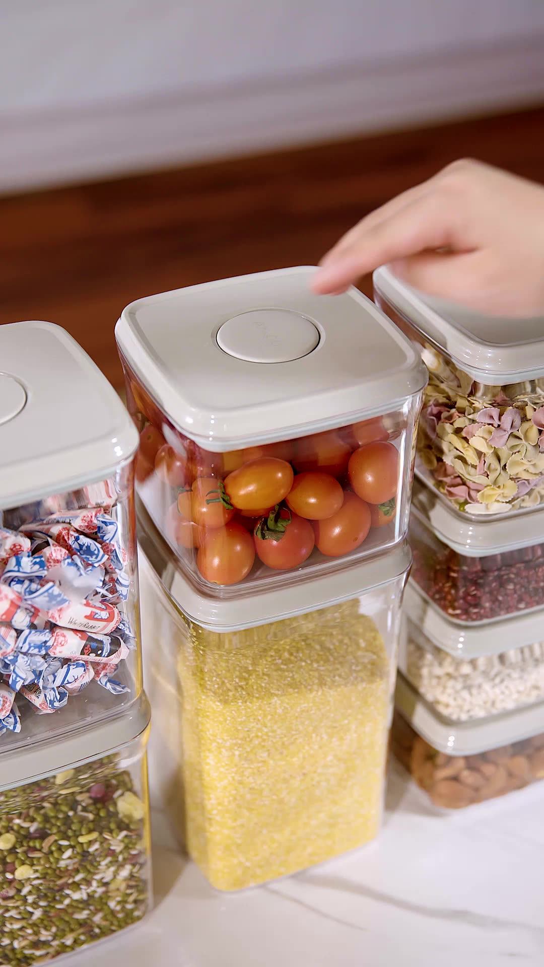 Clear Plastic Food-grade Storage Containers With Airtight Lid For Candy ...