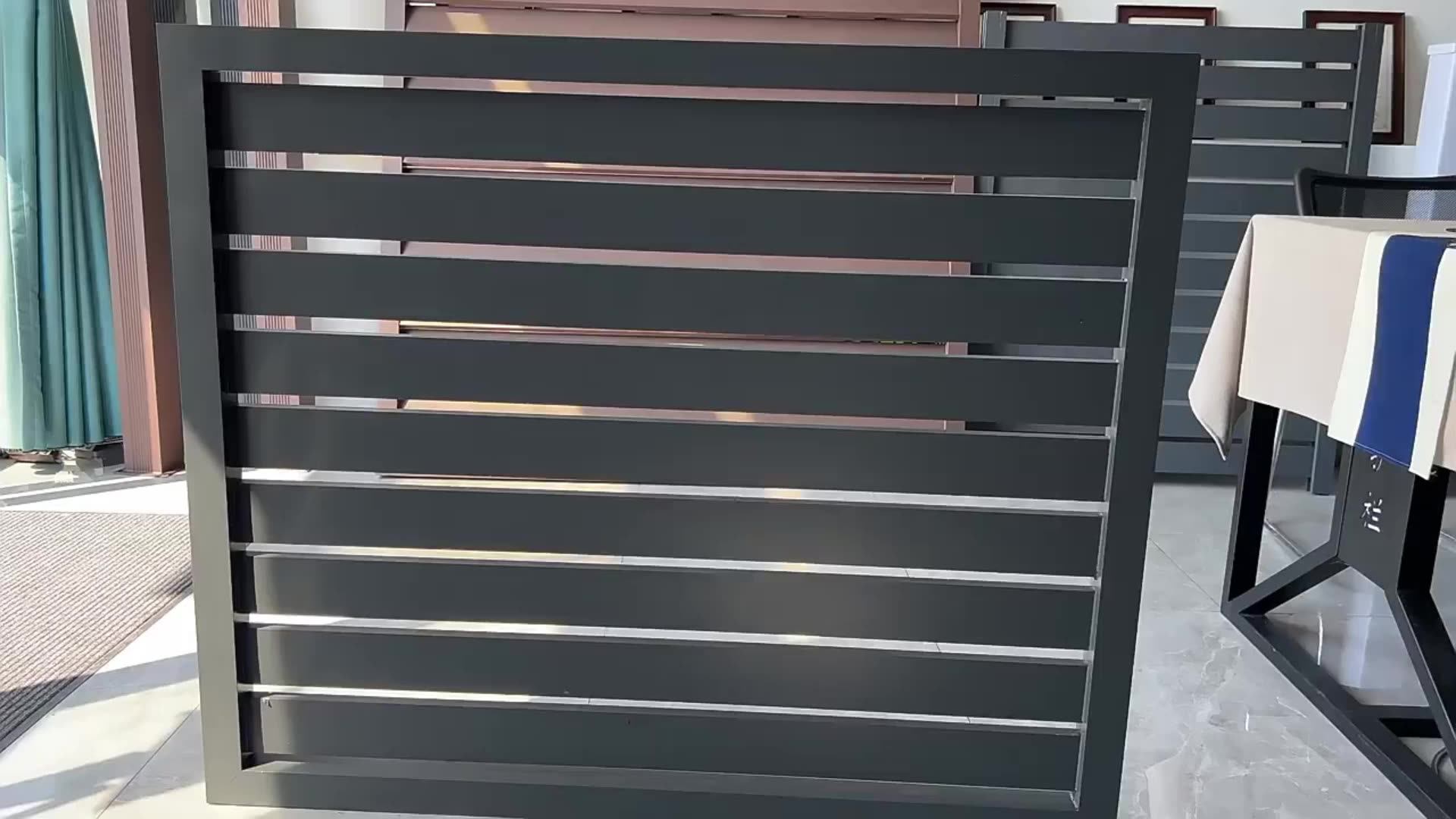 Customized Buildings Terrace Horizontal Slat Metal Handrail Balusters ...