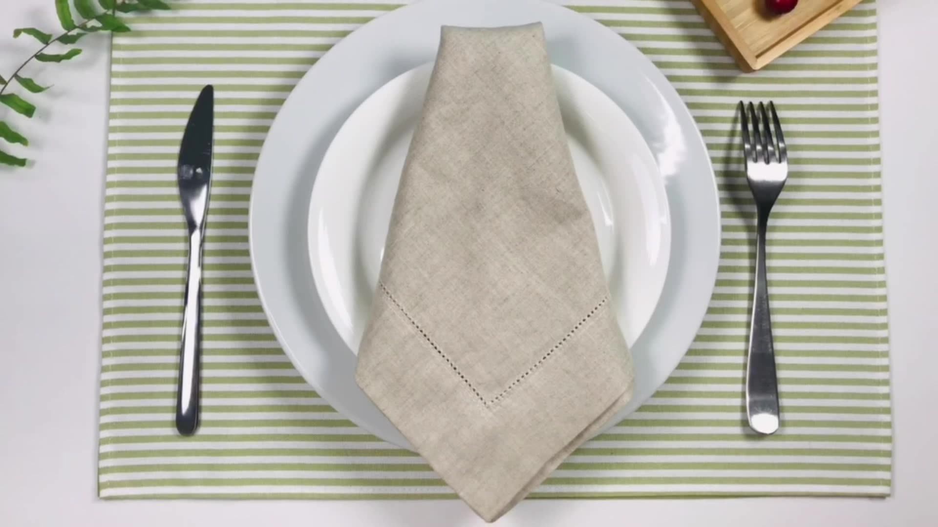 Blue Restaurant Napkins Polyester Table Napkin Plain Dinner Table ...