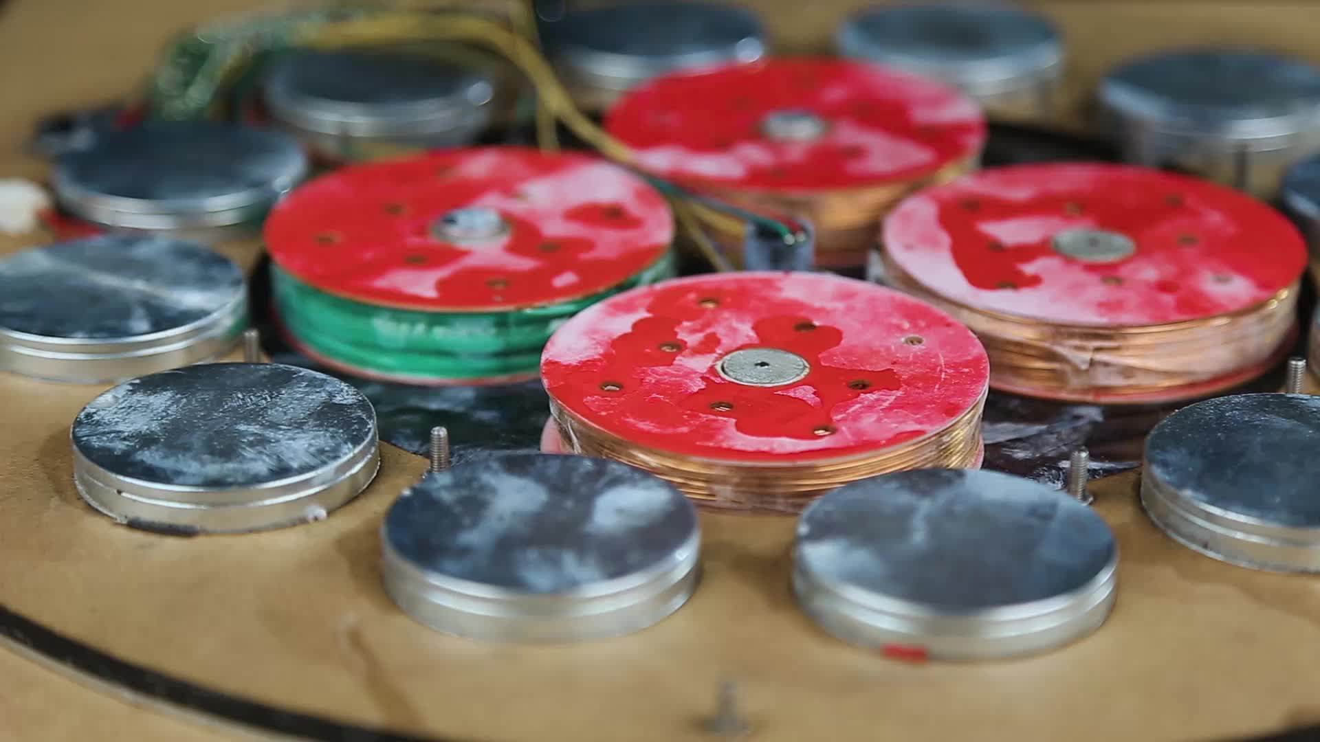 Magnetic Levitation 1kg Fashion Diamond Necklace Jewelry Display Stand ...