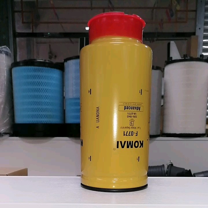 Komai Factory Excavator Parts 1r0781 Fuel Filter 212-9580 3261643 ...