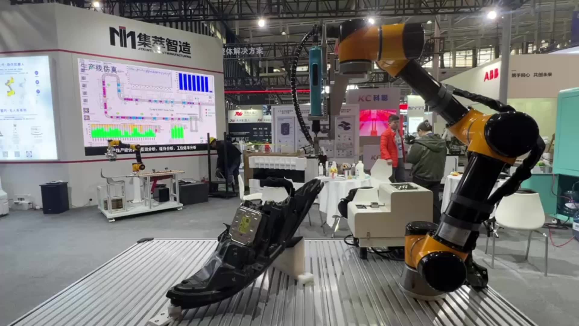 6 Axis Industrial Collaborative Screw Lock Fastening Robot With Servo ...