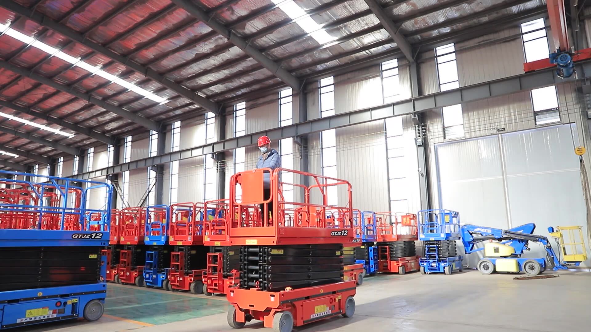 Qiyun Kinglift Battery Powered Hydraulic Mobile Scissor Lift Platform ...