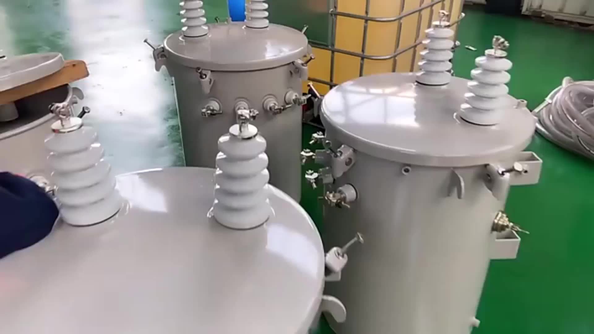 Outdoor 3 Phase Pole Mounted 11kv 33kv Oil Immersed Transformer 50 100 ...