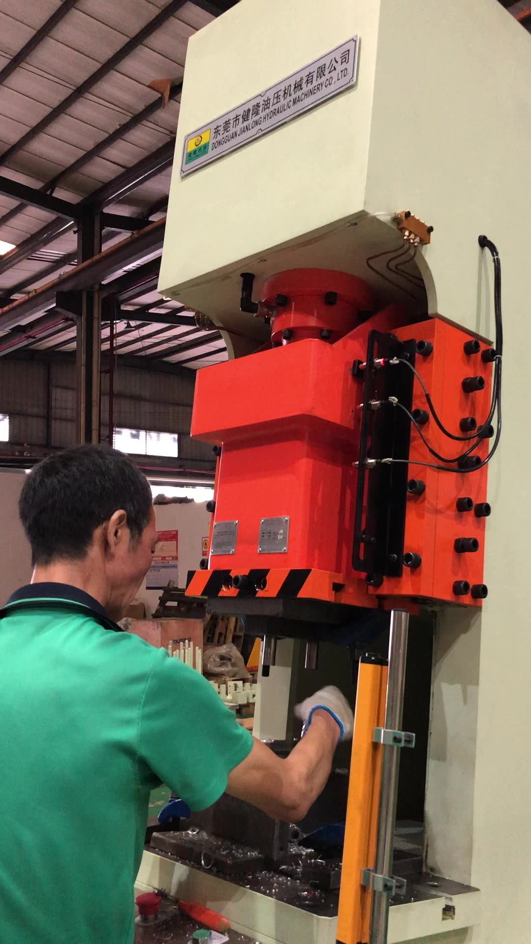 Jianlong Hydraulic Press Manufacture Four-column Servo Hydraulic ...