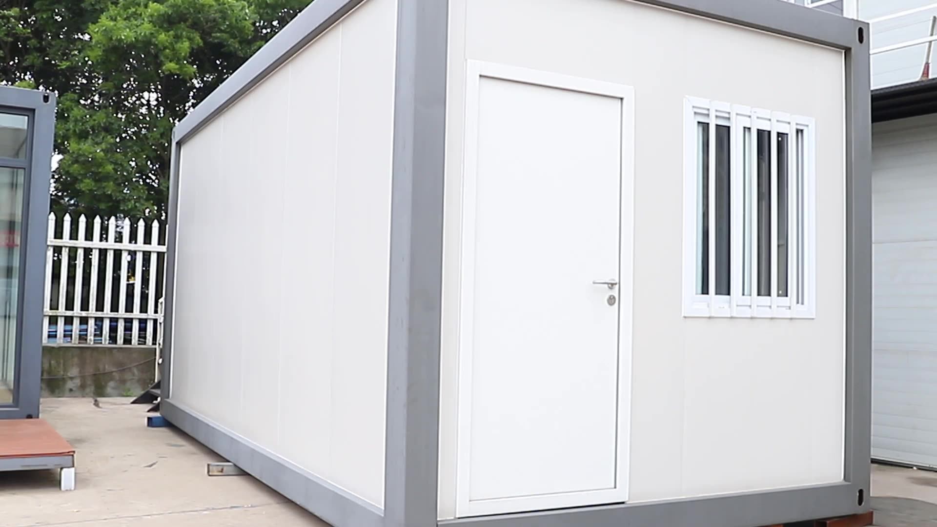 Custom Roof Stairs Waterproof Luxury Container Homes Prefab Houses ...