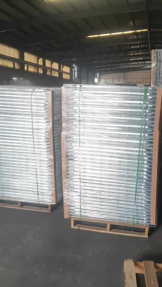 Steel Storage Warehouse Galvanized Metal Waterfall Wire Pallet Racks ...