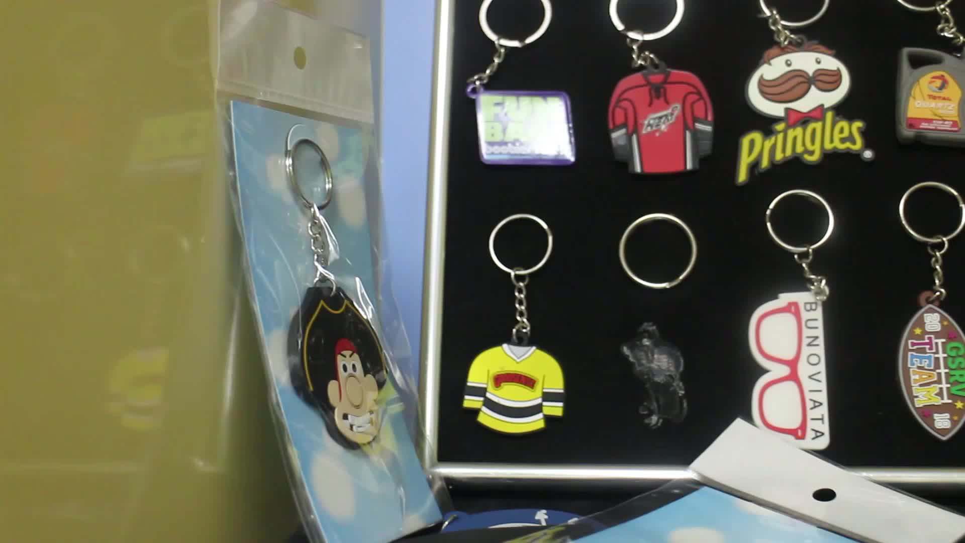 Hot Sale Custom Teddy Bear Keychain Cartoon Custom Pvc 3d Keyring Key ...