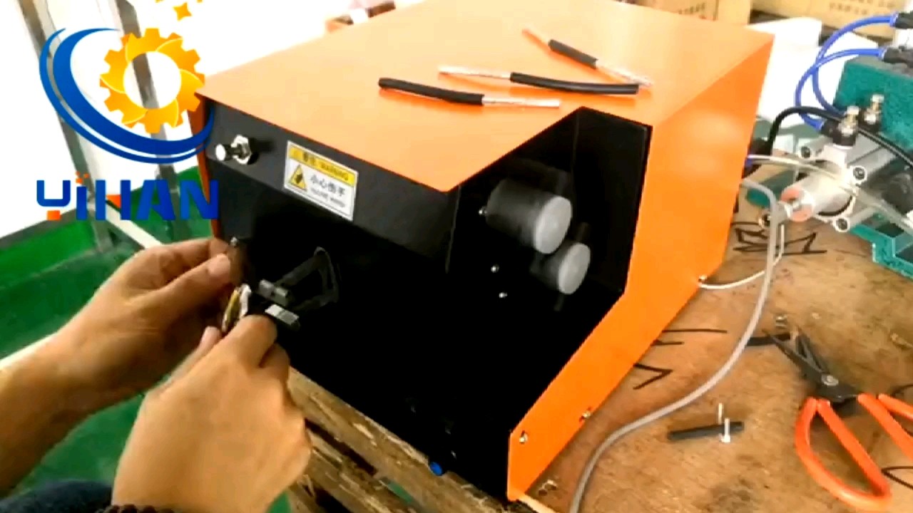 Yh-n80 Fully-automatic Cable Cable Brush Shielding Twisting Machine - Buy Braid Combing Multi ...