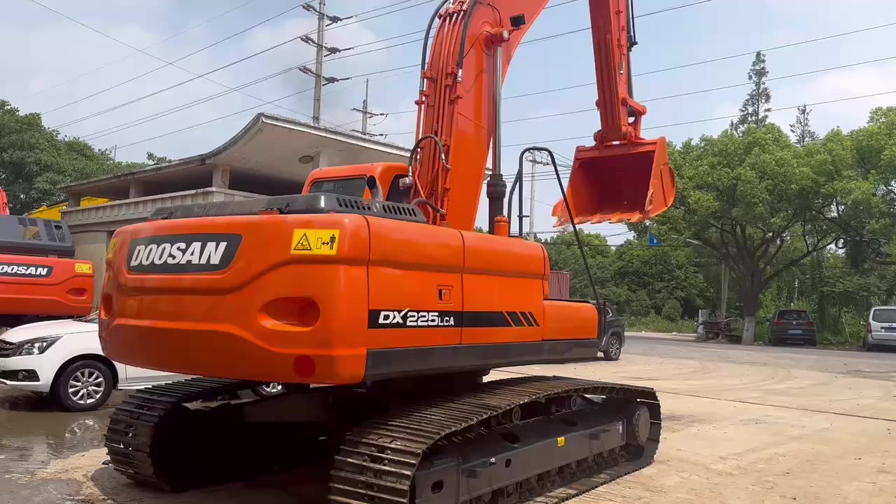 22.5ton Uesd Doosan Dx225lc Hydraulic Excavator Crawler Chain Powerful High Efficiency And ...