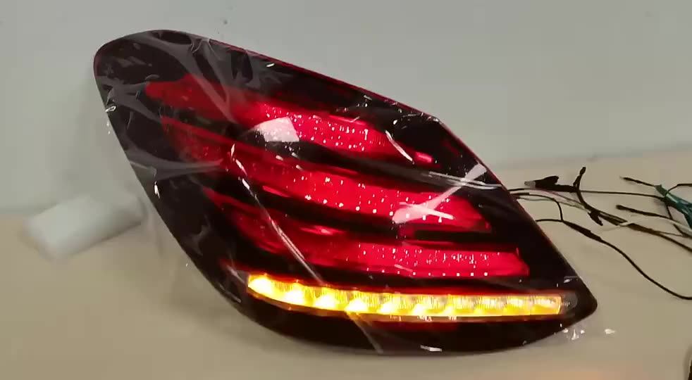 Factory Manufacturer Supply Auto Tail Light Smoked-black Led Rear Lamp ...