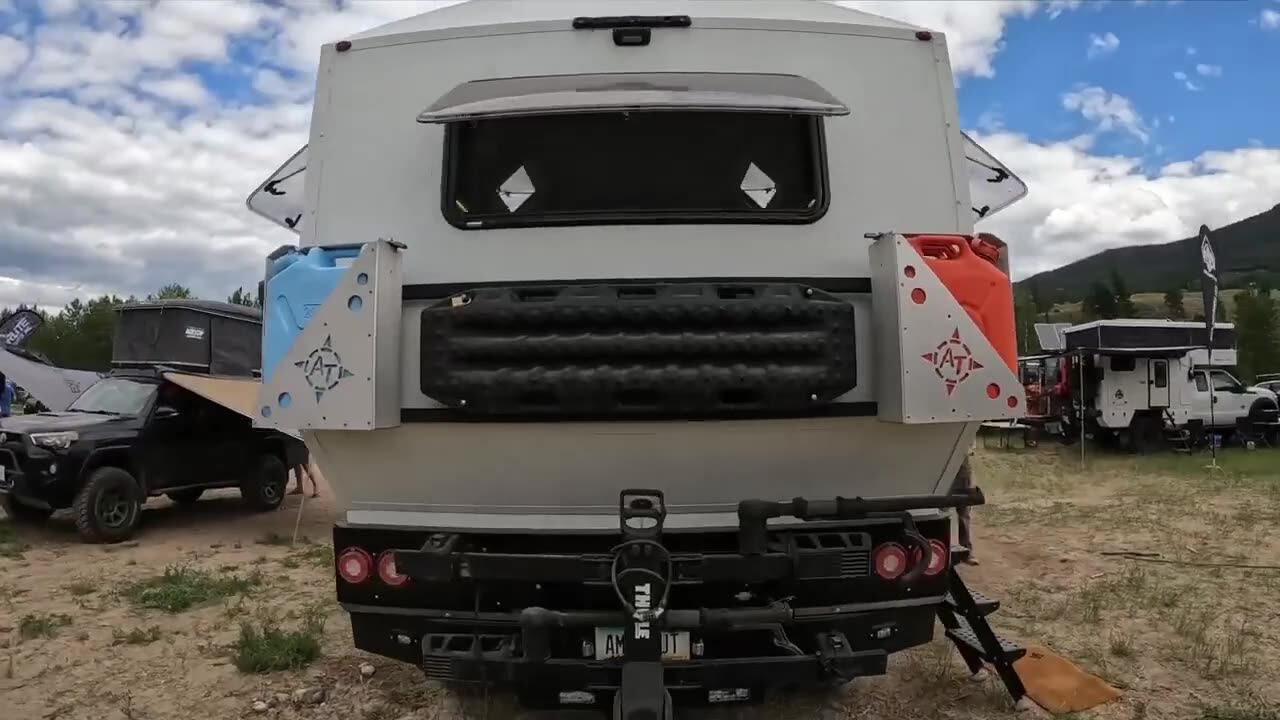 Outdoor Lightweight Luxury Popup Truck Camper With Slide Out Short Bed ...