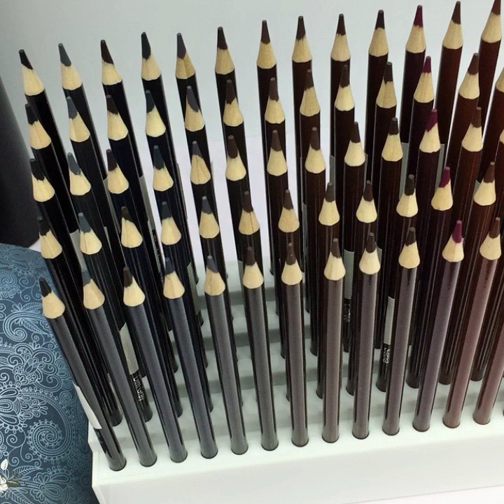 China Custom Wooden Colored Pencil Set In Tin Box - Buy Colour Pencil ...