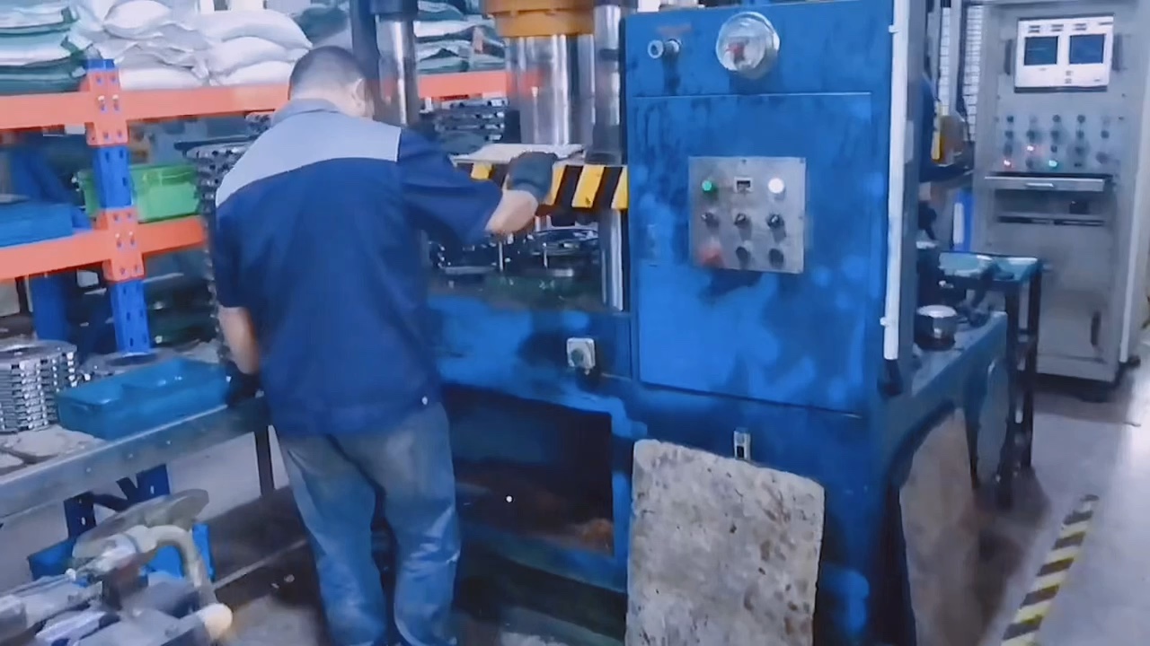 Mvm110 Mvm 110s Mt Comfort Auto Spare Parts Clutch Cover And Disc For ...