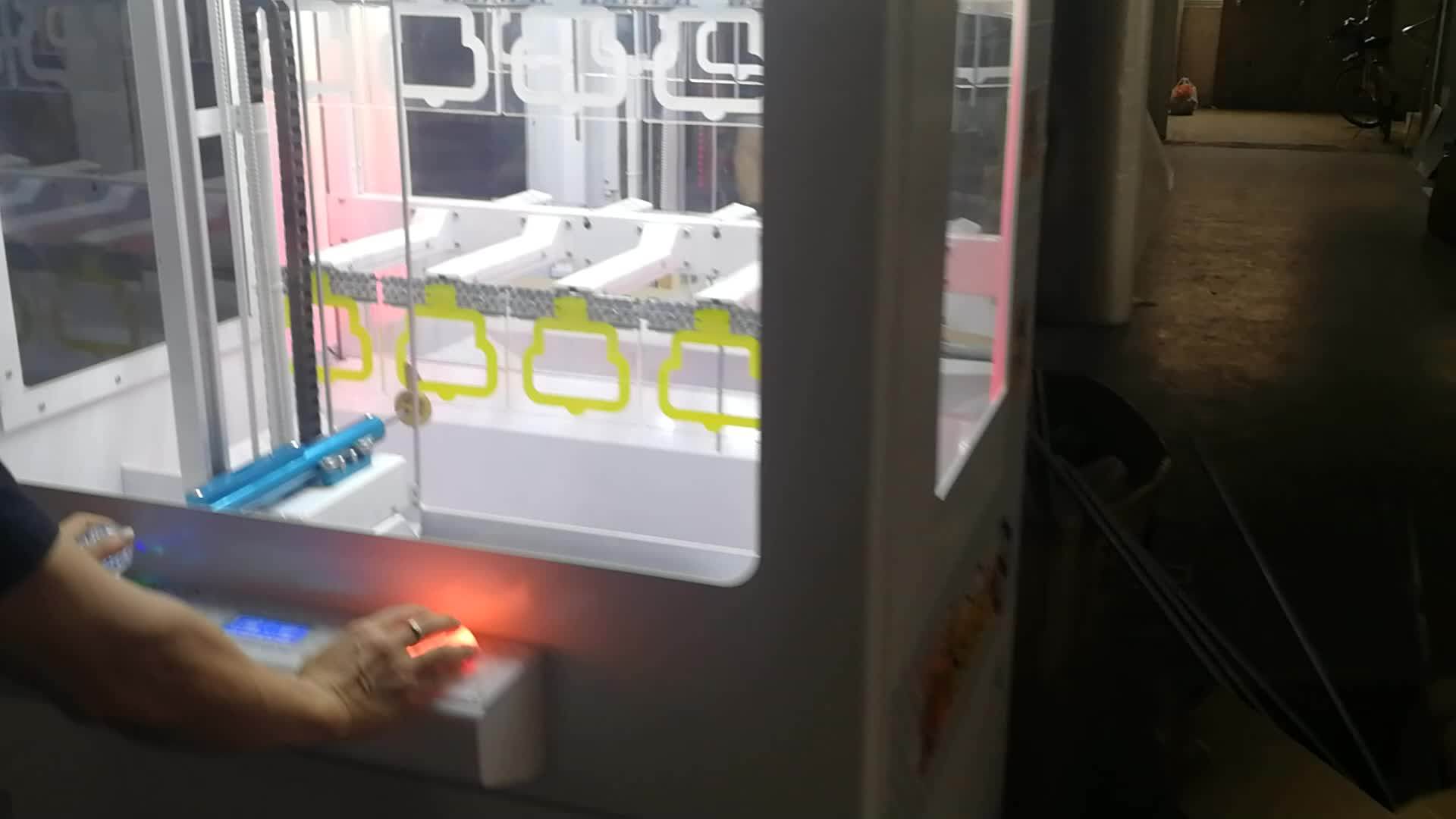 Factory Wholesale Coin Operated Push Keyhole Prize Vending Game Machine ...