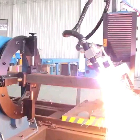 Metal Fabrication Cnc 360 Robotic Laser Tube Cutter/laser Tube Cutting ...