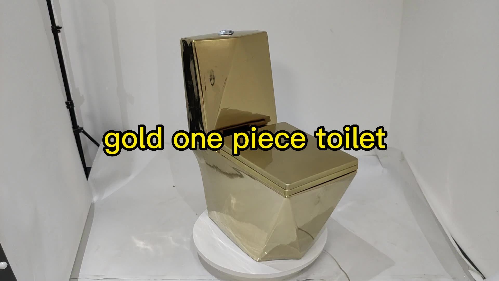 Sanitary Ware Golden Color Toilet Bowl Bathroom Dual Flush Siphon Flush ...
