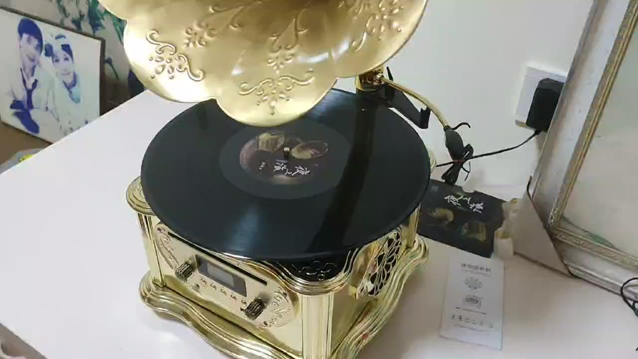 Retro Phonograph Record Player Bluetooth Speaker With Copper Horn ...