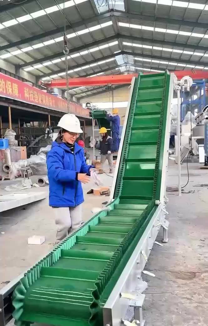 Automatic Motorized Hopper Incline Belt Conveyor With Bucket Climbing ...