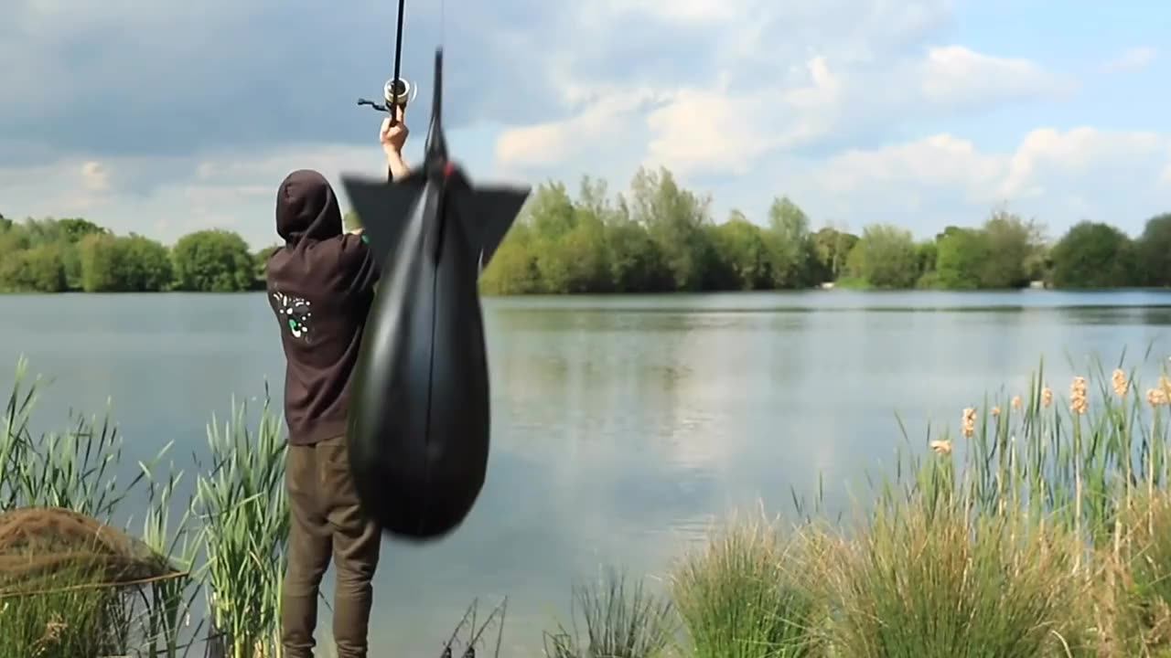 Hot Sales Medium Spomb Fishing Bomb Bait Carp Fishing Feeder Tackle ...