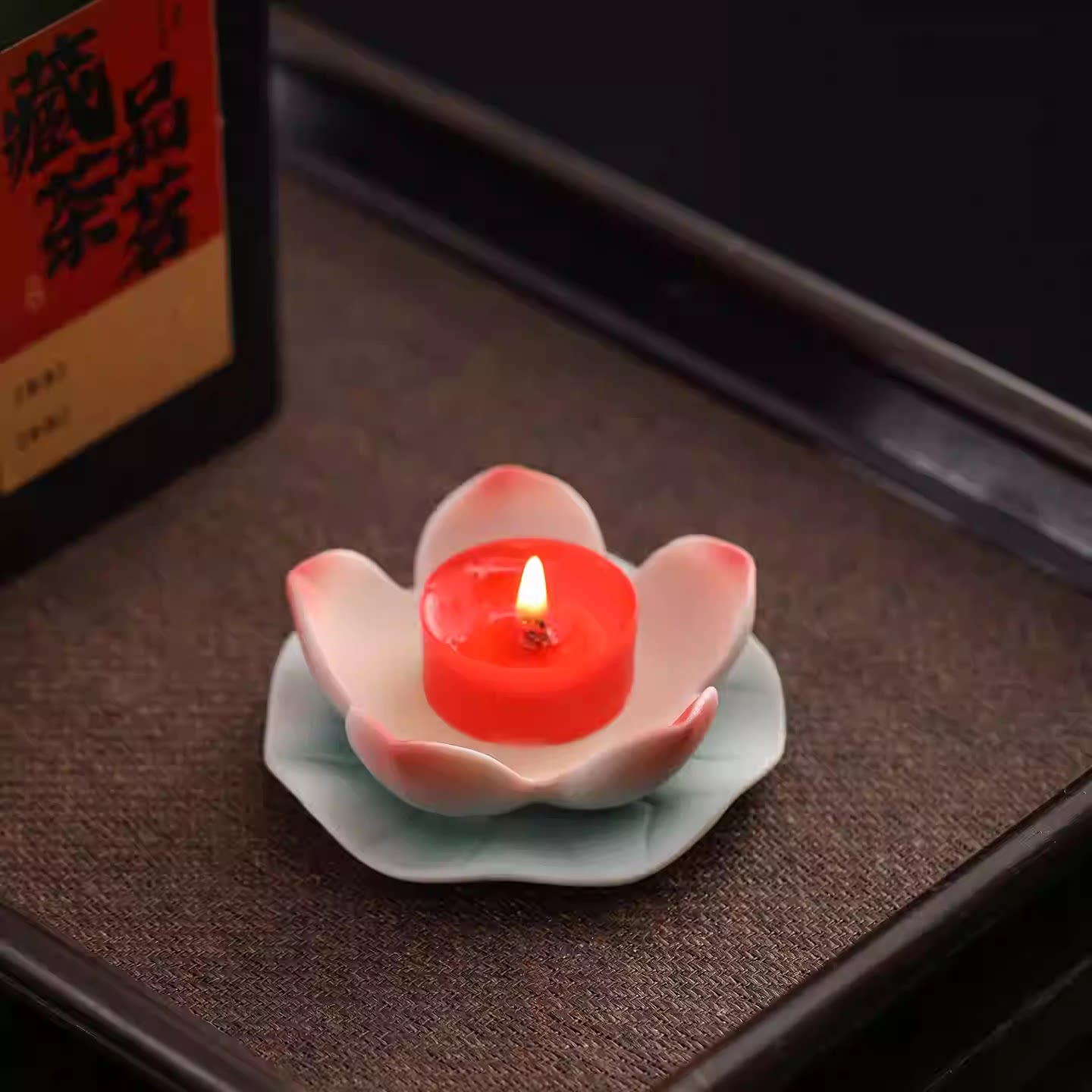 莲花蜡厂烛台