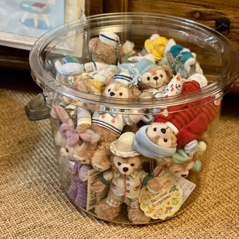 Transparent plush doll storage bin with lid: is it really the solution ...