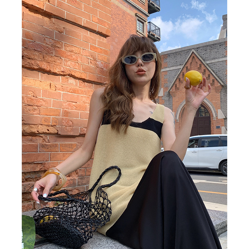 天丝设计感撞色v领针织背心女夏季小众宽松无袖上衣ins-Taobao