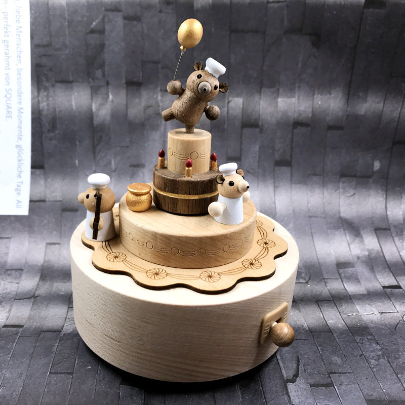 Taiwan Jeancard Sen live wooden rotating music box eight-tone fun bear ...