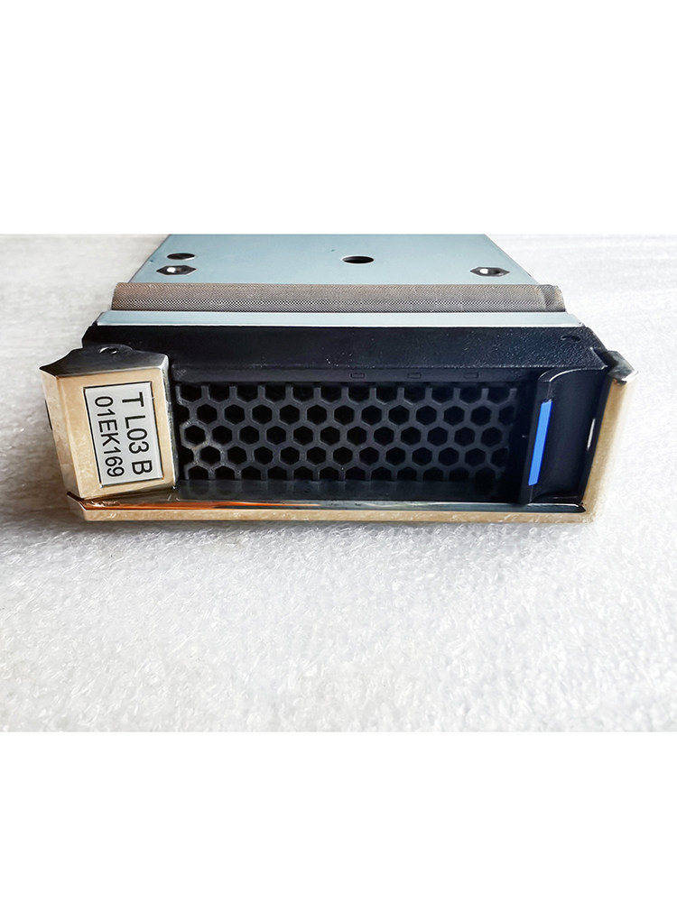 01EK169 01EK178 01EK163 IBM F900 AF3L 18TB Hard Disk Flash Module ...