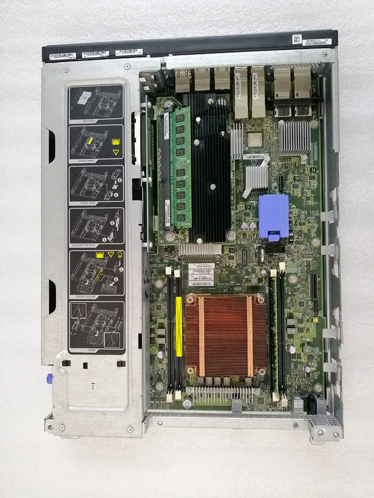 111-01099 X3567-R6 NetApp FAS8020 Controller 111-01099 - kkomputertech