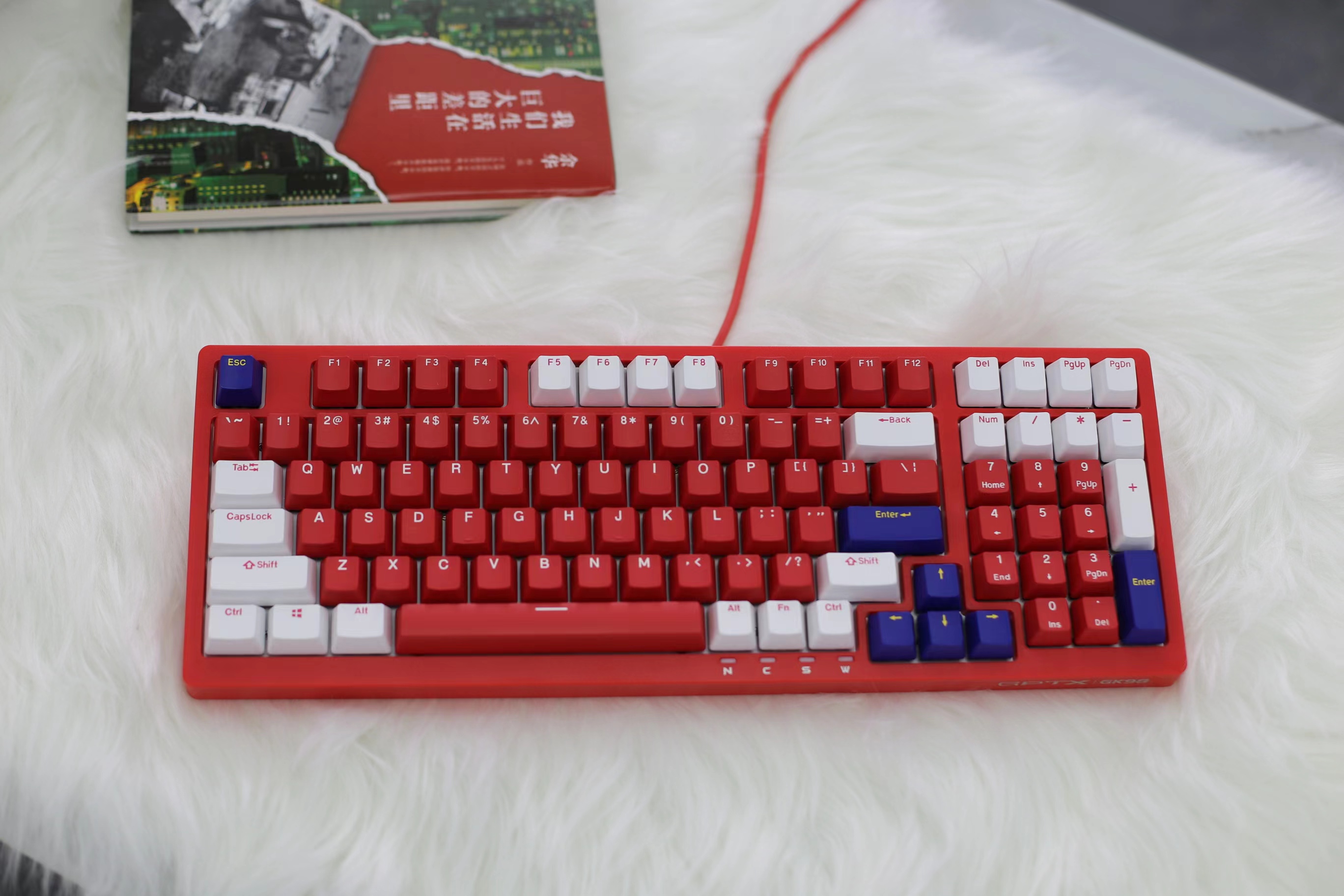 GPTX甲品GK718 游戏吃鸡机械键盘台式笔记本电脑办公有线网吧电竞