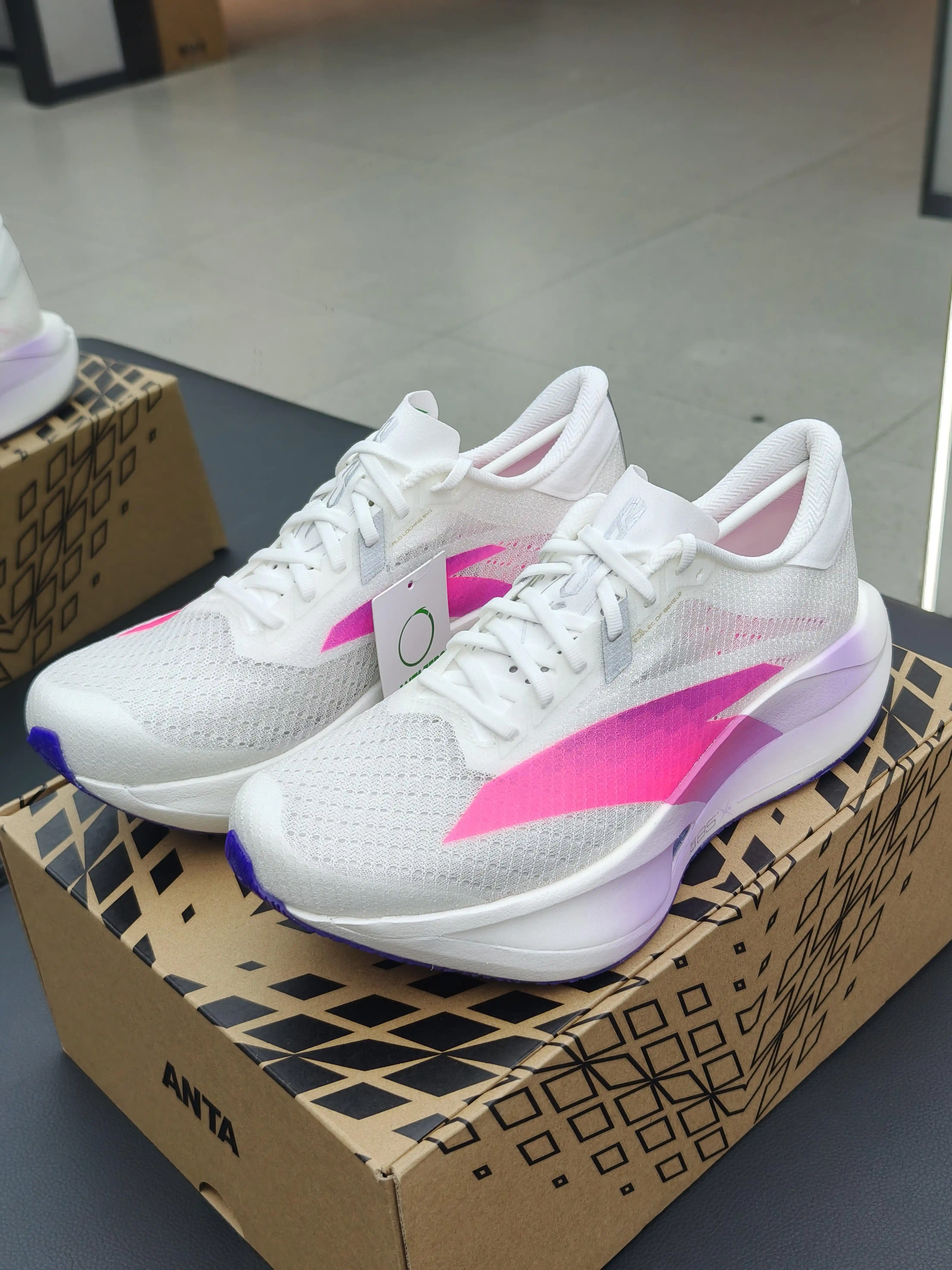 安踏C202 7代|新款潮流百搭减震透气低帮马拉松训练竞速跑步鞋