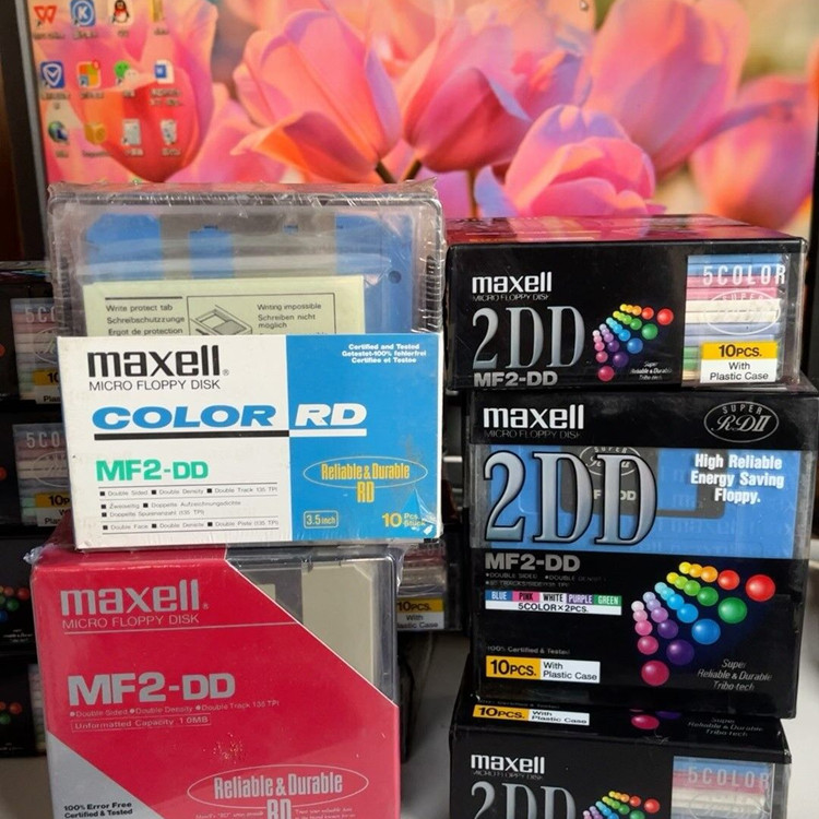 复古潮流新宠！Maxell MF2-DD 3.5寸软盘，带你穿越回90年代的回忆杀！-软盘-淘宝好物网